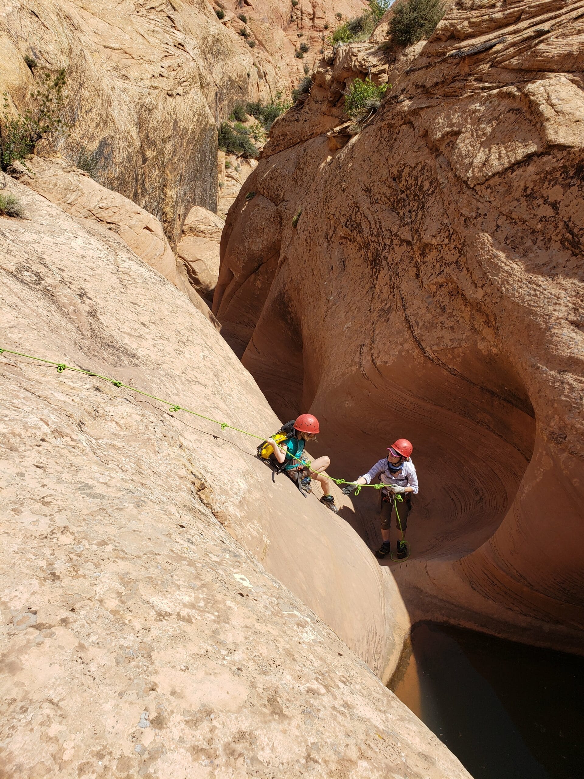 Entrajo Canyon | Half Day Canyoneering Tour in Moab